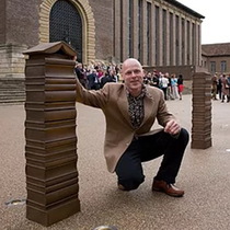 Harry Gray : London Remembers, Aiming to capture all memorials in London